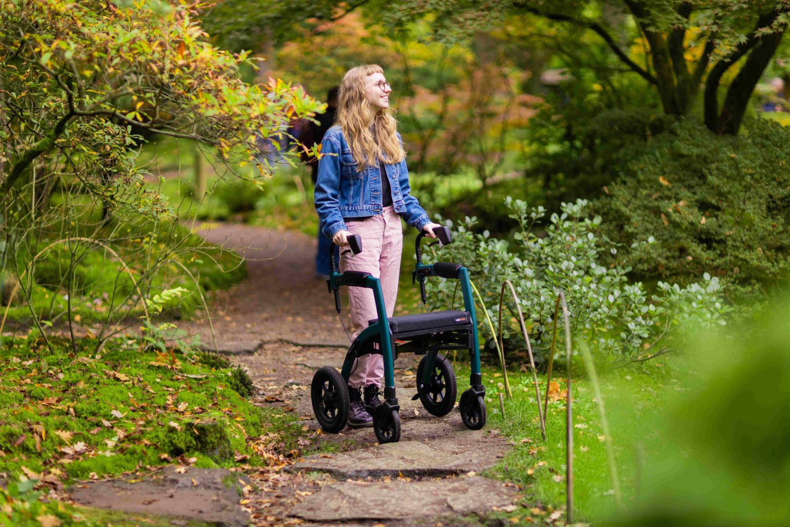 Caminar con un Andador | Consejos y Expertos Rollz Motion